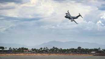 Thousands turn out for Townsville T150 airshow and open day ...
