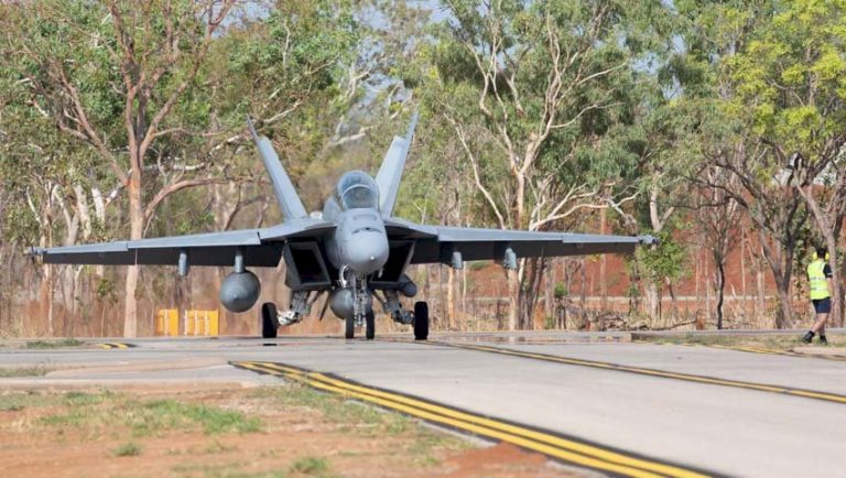 ‘We dropped real bombs’ say F/A-18F trainees of Gauntlet Strike ...