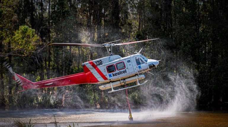 Why aerial firefighters are key to combating Australia’s bushfires ...