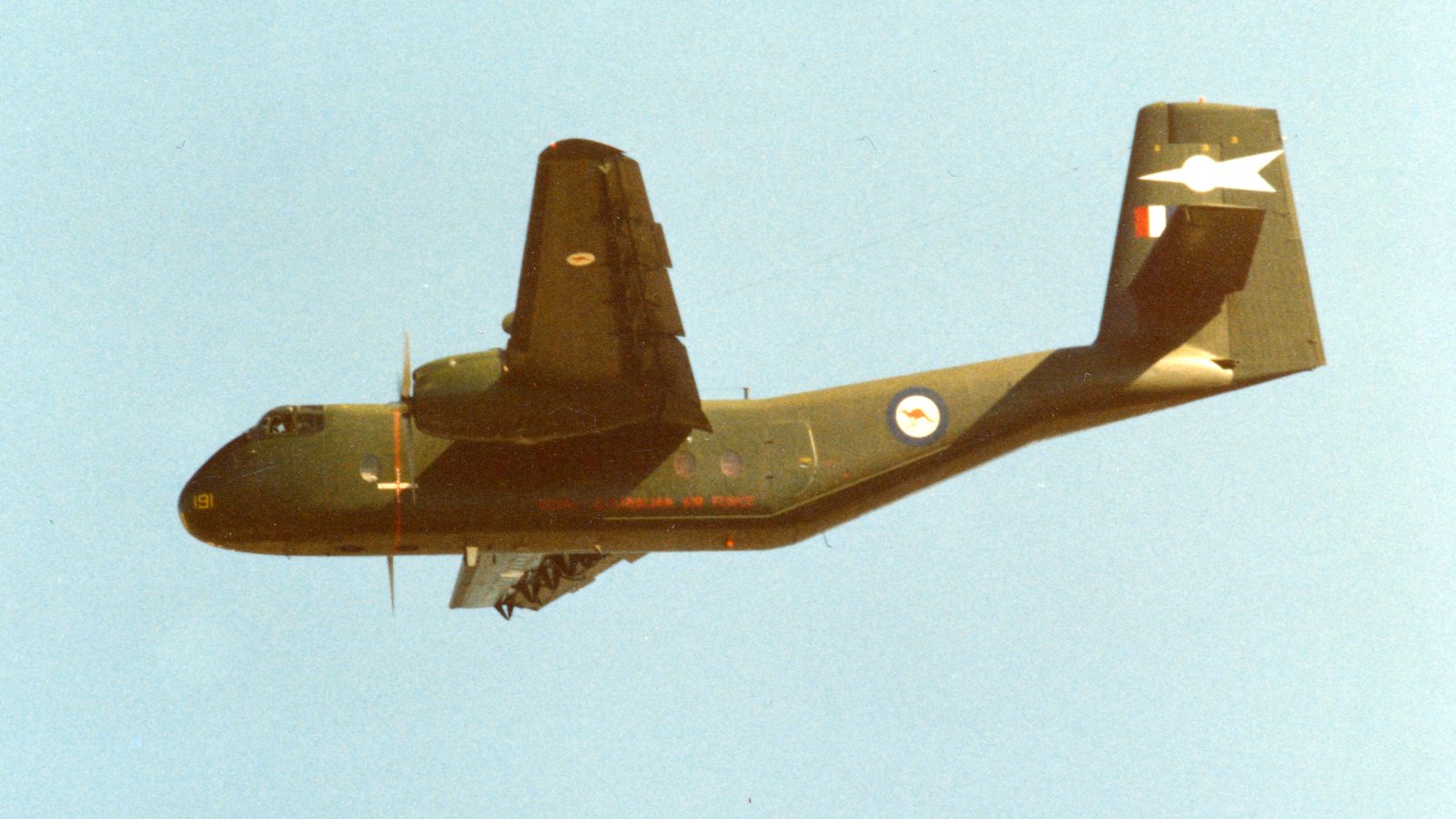 Inside The Archive: The Caribou – Extended Gallery – Australian Aviation