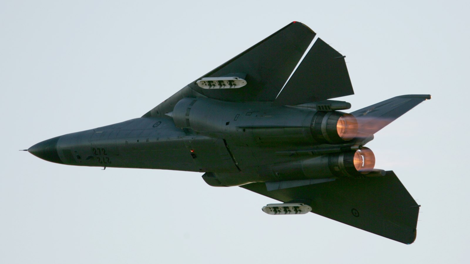 Inside the Archive – F-111 Extended Gallery – Australian Aviation