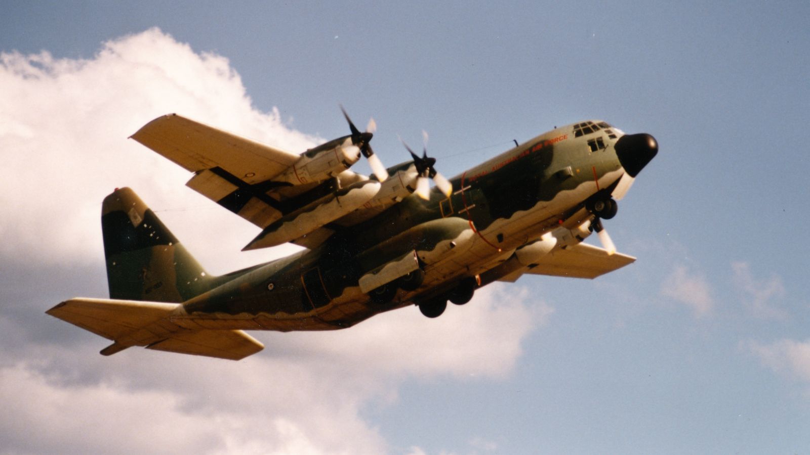 Inside The Archive: C-130 Hercules – Extended Gallery – Australian Aviation