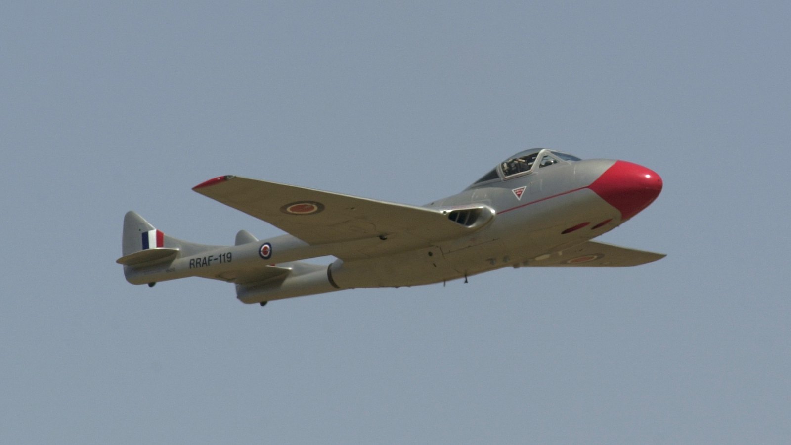 Inside the Archive: The Vampire Extended Gallery – Australian Aviation