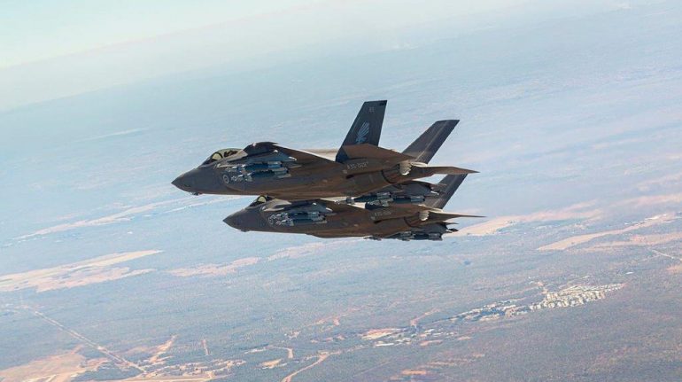 In pictures: F-35 flies in ‘beast mode’ during Arnhem Thunder ...