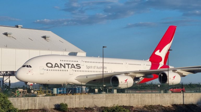 Qantas A380 that survived explosion flies to Abu Dhabi – Australian Aviation